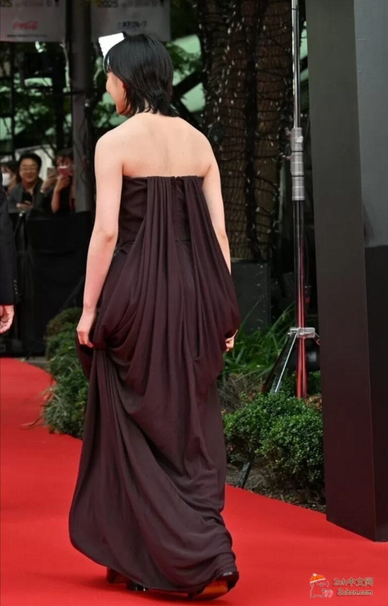 2ch：32岁的能年玲奈与80岁的吉永小百合 - 2ch中文网